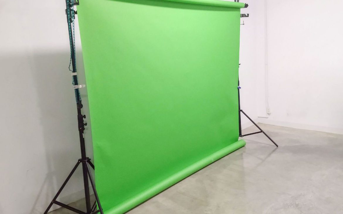 How to Use a Green Screen: Everything You Need to Know - Mr Gadget